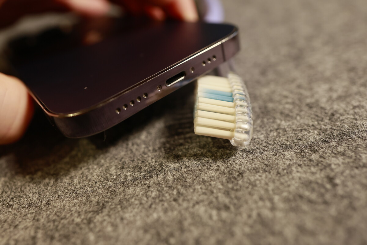 iPhone-Ladebuchse richtig reinigen – so geht‘s | Mac Life