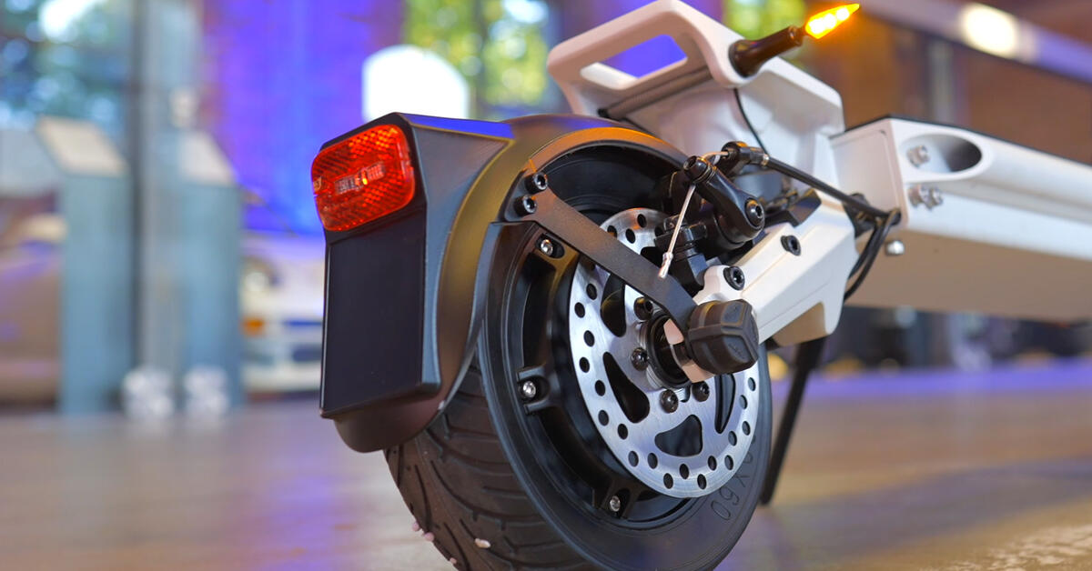 IO Hawk Collide: Ein E-Scooter für alle Gelegenheiten? | Mac Life